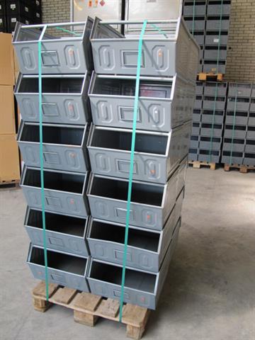 24 stalen stapelbare opslagbakken 530x460x300 mm, 1 open zijde - Memax ...