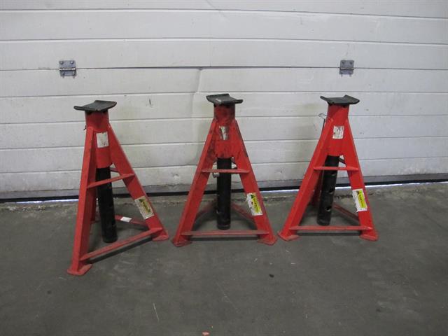 as steun 3 stuks 16-tons - Memax, Online veiling van metaal, machines ...