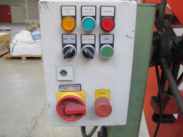 Bandmateriaal haspel machine met doorvoer/transportmachine - Memax ...