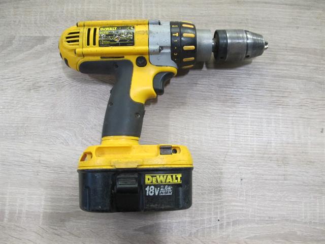 boormachine deWalt incl. acculader - Memax, Online veiling van metaal ...
