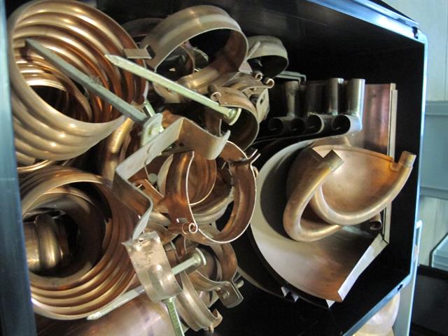 diverse bochten en bevestiging materiaal voor regenpijpen van koper ...