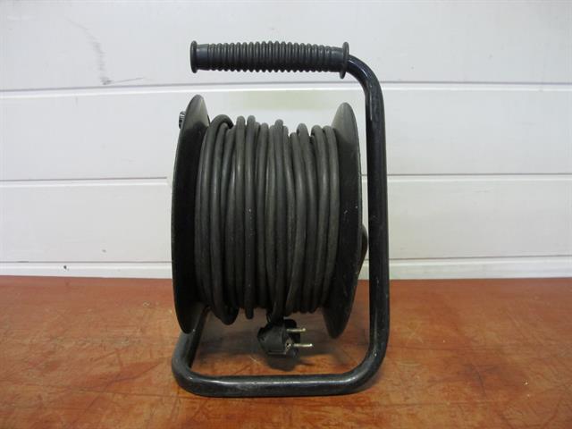 elektriciteit kabel op een haspel - Memax, Online veiling van metaal ...