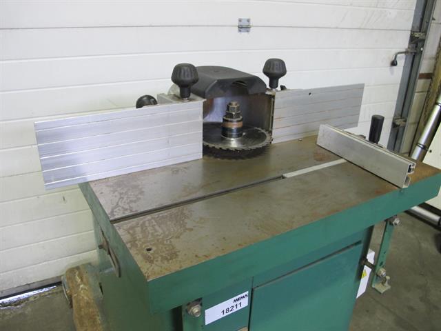 freesbank Kufo - Memax, Online veiling van metaal, machines en gereedschap
