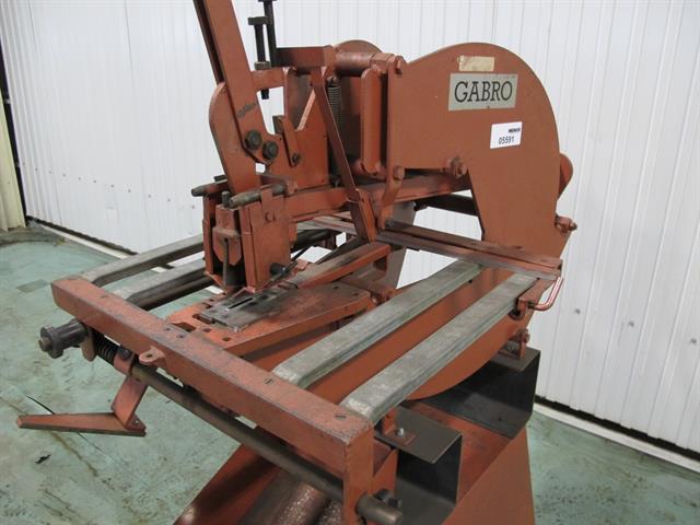 Gabro AC450 knip en ponsmachine - Memax, Online veiling van metaal ...