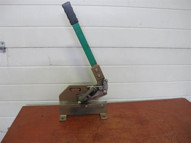knipschaar Format - Memax, Online veiling van metaal, machines en ...