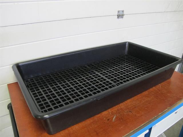 lekbak van kunststof met rooster - Memax, Online veiling van metaal ...