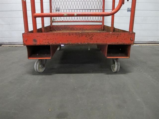 manbak voor een heftruck - Memax, Online veiling van metaal, machines ...