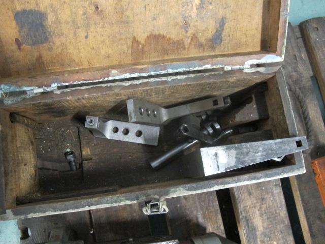 pallet diversen o.a. opspanklem en 3 klauw - Memax, Online veiling van ...