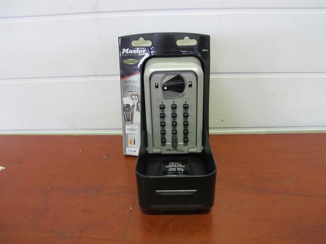 sleutel kluis MasterLock - Memax, Online veiling van metaal, machines ...