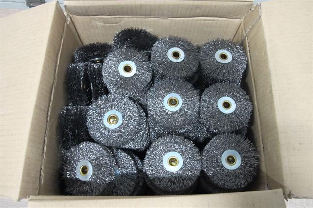 staalborstel voor op een boormachine ± 100 stuks - Memax, Online ...