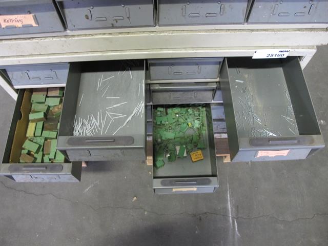 vakkenkast - Memax, Online veiling van metaal, machines en gereedschap