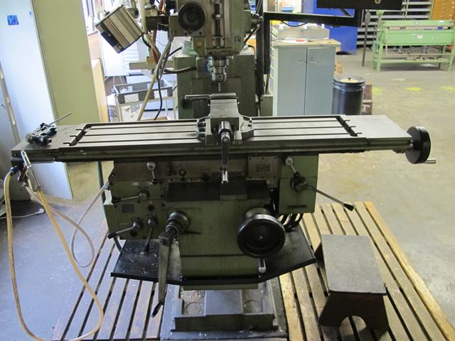 vertikale freesbank TOS Kurim FNK25A incl. ladenkast met frezen - Memax ...